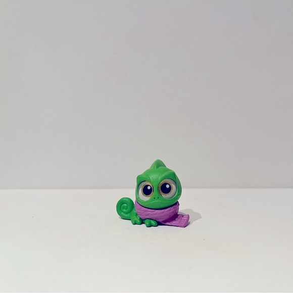 Disney | Toys | Disney Doorables Lets Go Series International Getaway ...